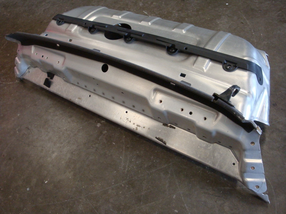 2004-2006 MERCEDES SL55 AMG OEM FUEL TANK COVER CONSOLE REAR PANEL ...
