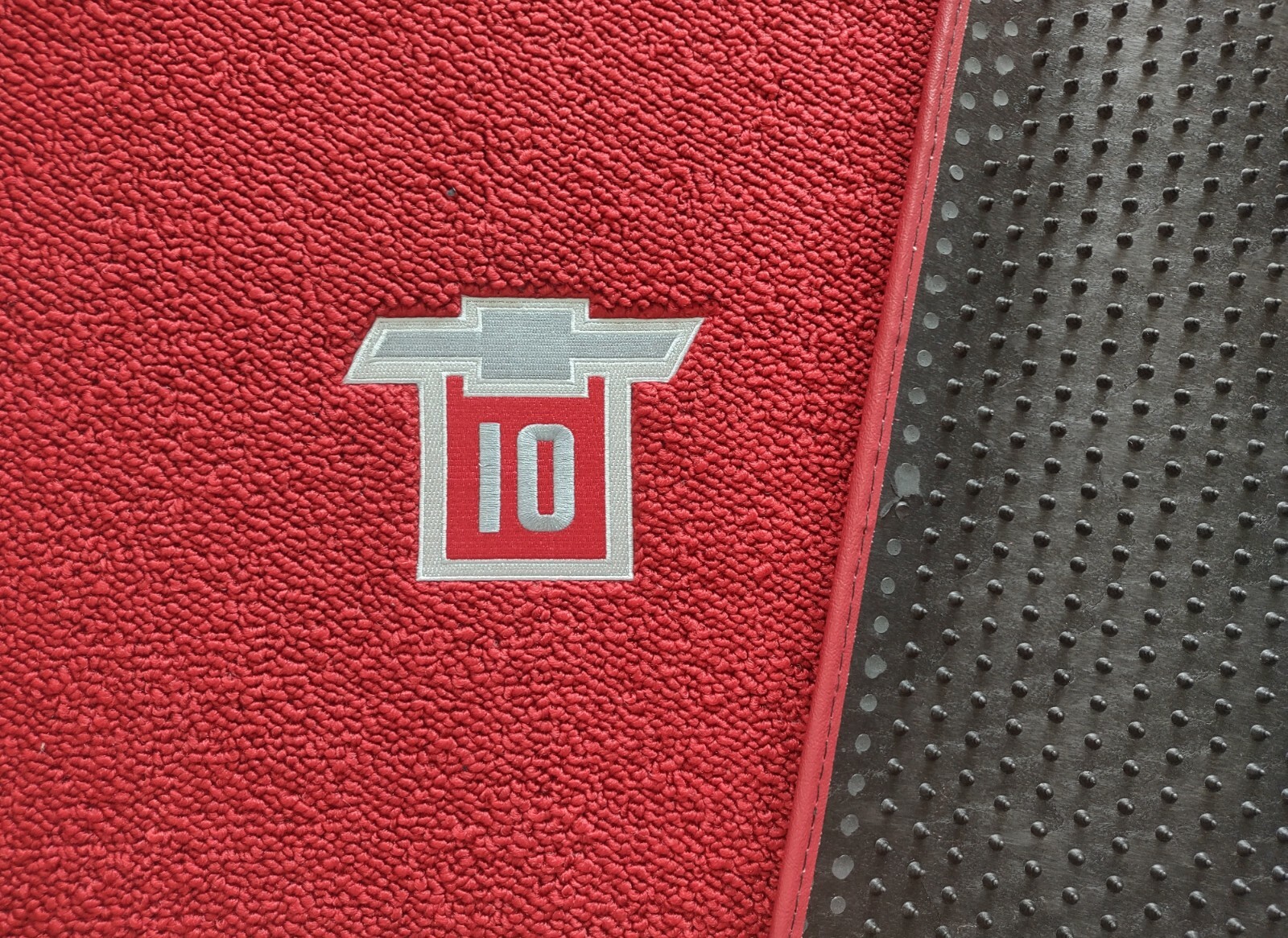 Fits C10 Logo Red Carpet Floor Mats 2PC Fronts 1960-1970 Chevy C10 ...