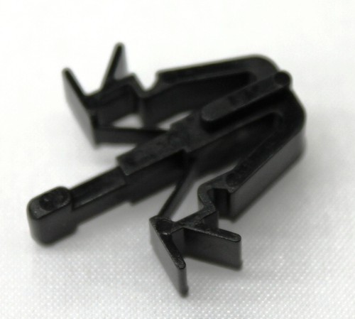 TOYOTA HILUX GRILLE CLIP 1988-2004 MOST VERSIONS 10 PACK NEW GENUINE ...