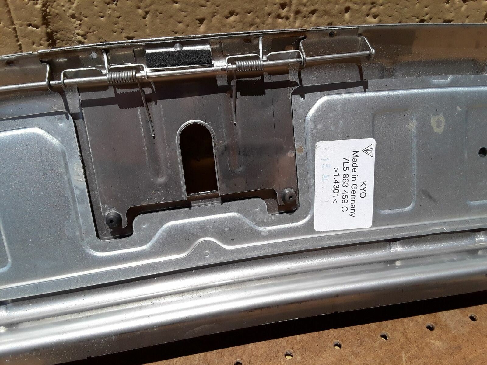 2003-2010 PORSCHE CAYENNE S REAR TRUNK TAILGATE SCUFF PLATE MOULDING ...