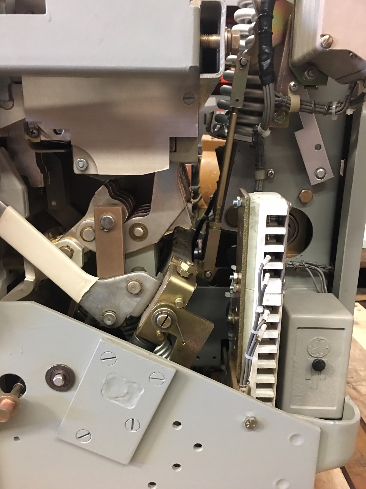 Navy Type Circuit Breaker ACB-1600HR EO DO 1600 Amp AK-2-100N GE | eBay