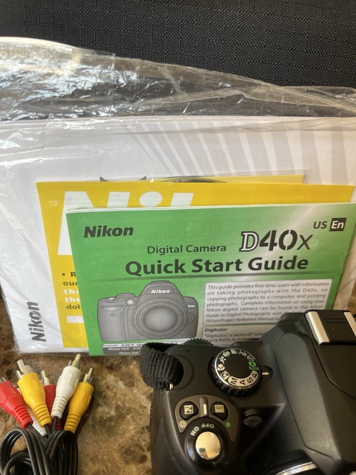 Nikon D40X DSLR Camera Kit w/ 18-55mm Lens w/ Bag, + More. TESTED ...