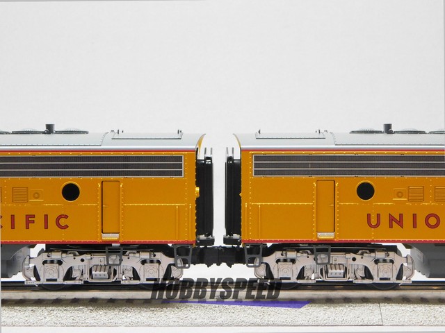 LIONEL UP LEGACY F7 AA DIESEL LOCOMOTIVE ENGINE SET O GAUGE railroad ...
