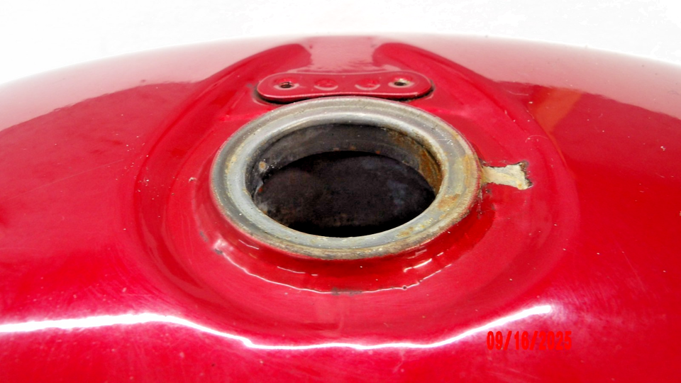 1987 87 Honda Super Magna VF700C VF 700 C gas fuel tank HAS DENT CHIPS ...