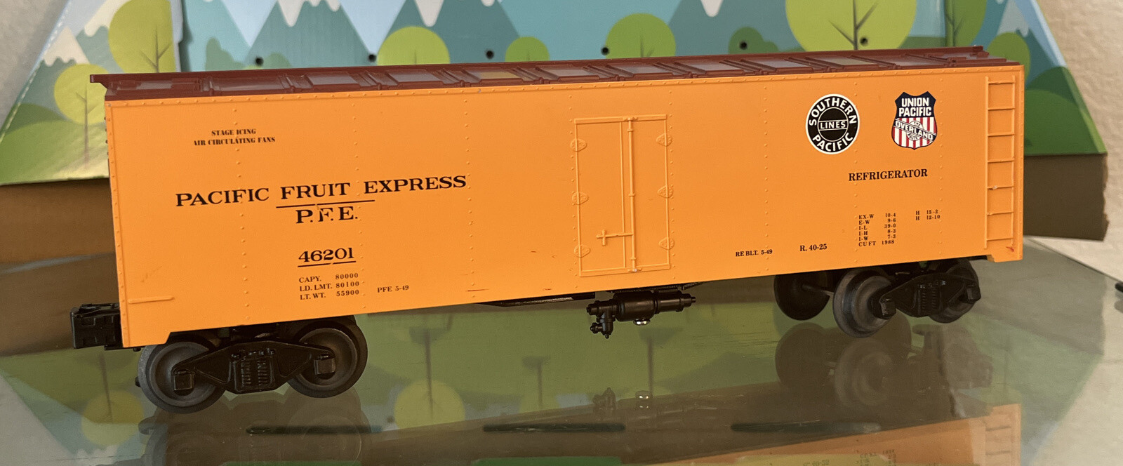 Williams 46201 Pacific Fruit Express Boxcar Refrigerator Car. O Scale ...