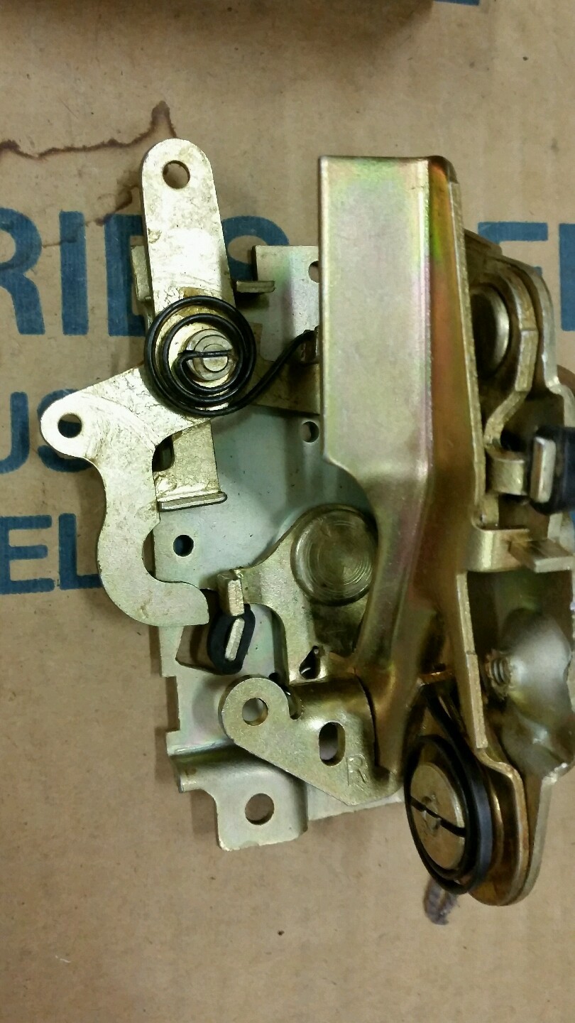 NOS GENUINE FORD REAR DOOR LOCKS RH & LH 57 58 FAIRLANE STARLINER ...