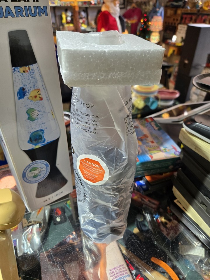 LAVA Lamp Aquarium 14.5" Lava Lamp Moving Fish Relaxing New In Box 2016 ...