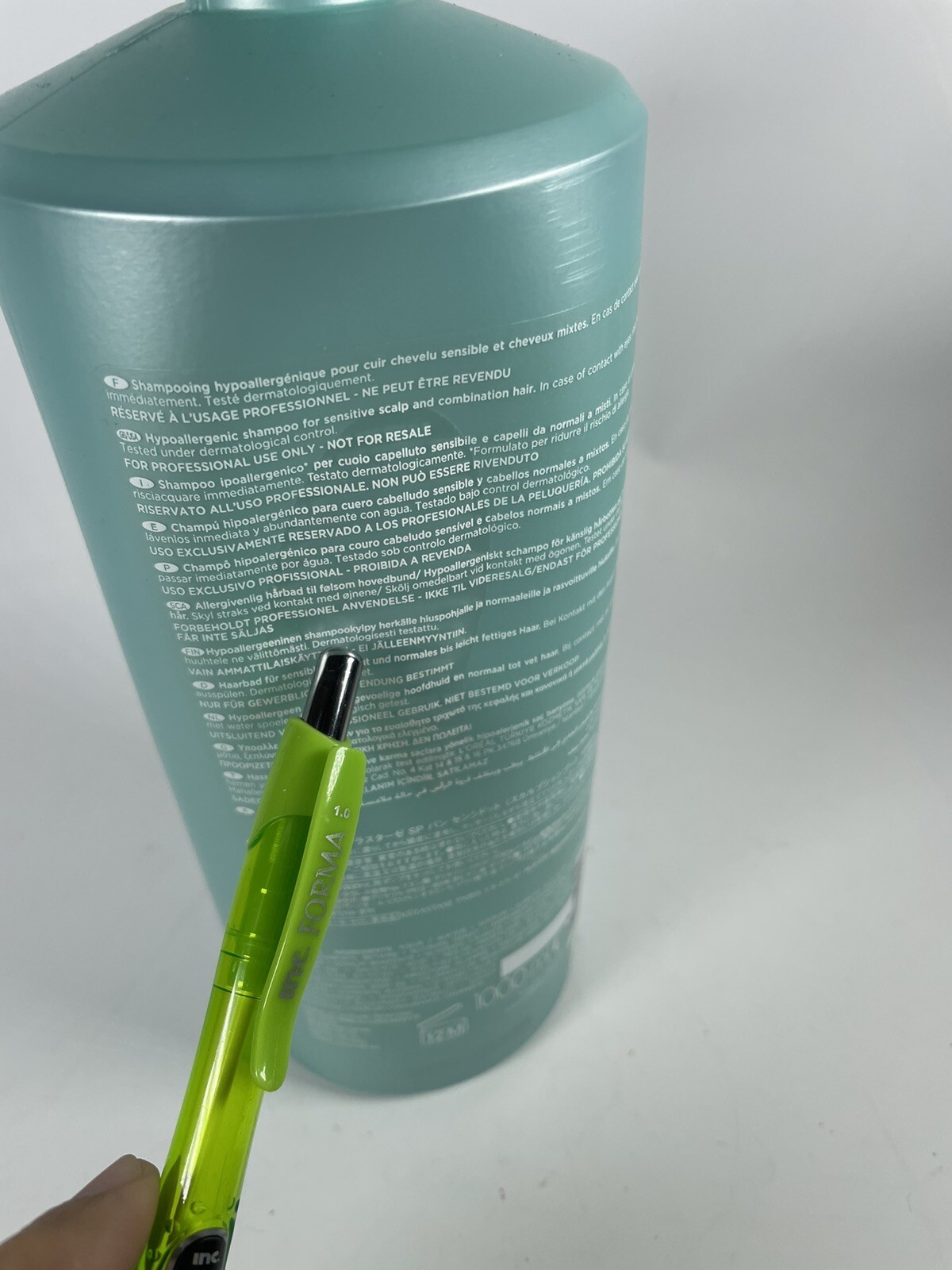 Kerastase Specifique Bain Vital Dermo-Calm Cleansing Soothing Shampoo ...