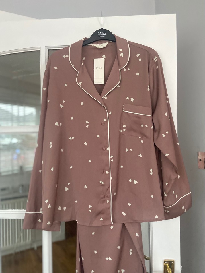 GORGEOUS BNWT M&S DREAM SATIN NUTMEG HEART PRINT REVERE PYJAMAS 8 - 22 ...