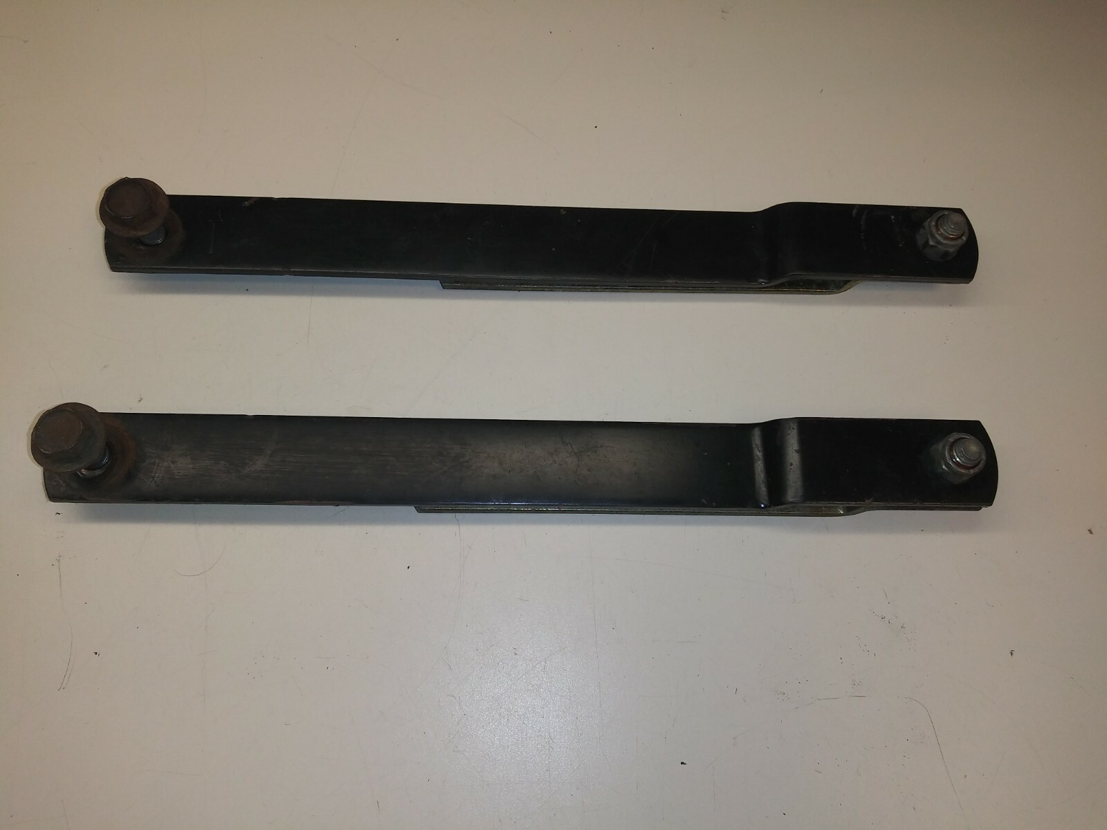 TORO PROLINE 30718 118 UPPER 54 - 186O & LOWER 54 -1870 HOOD STOP ...