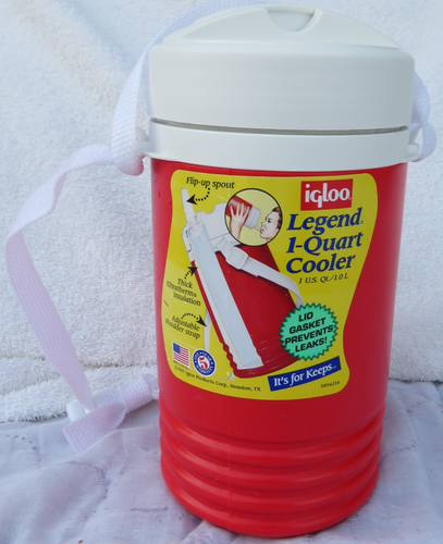 Vintage 1997 Igloo Legend 1-Quart Water Cooler Jug Red And White ...