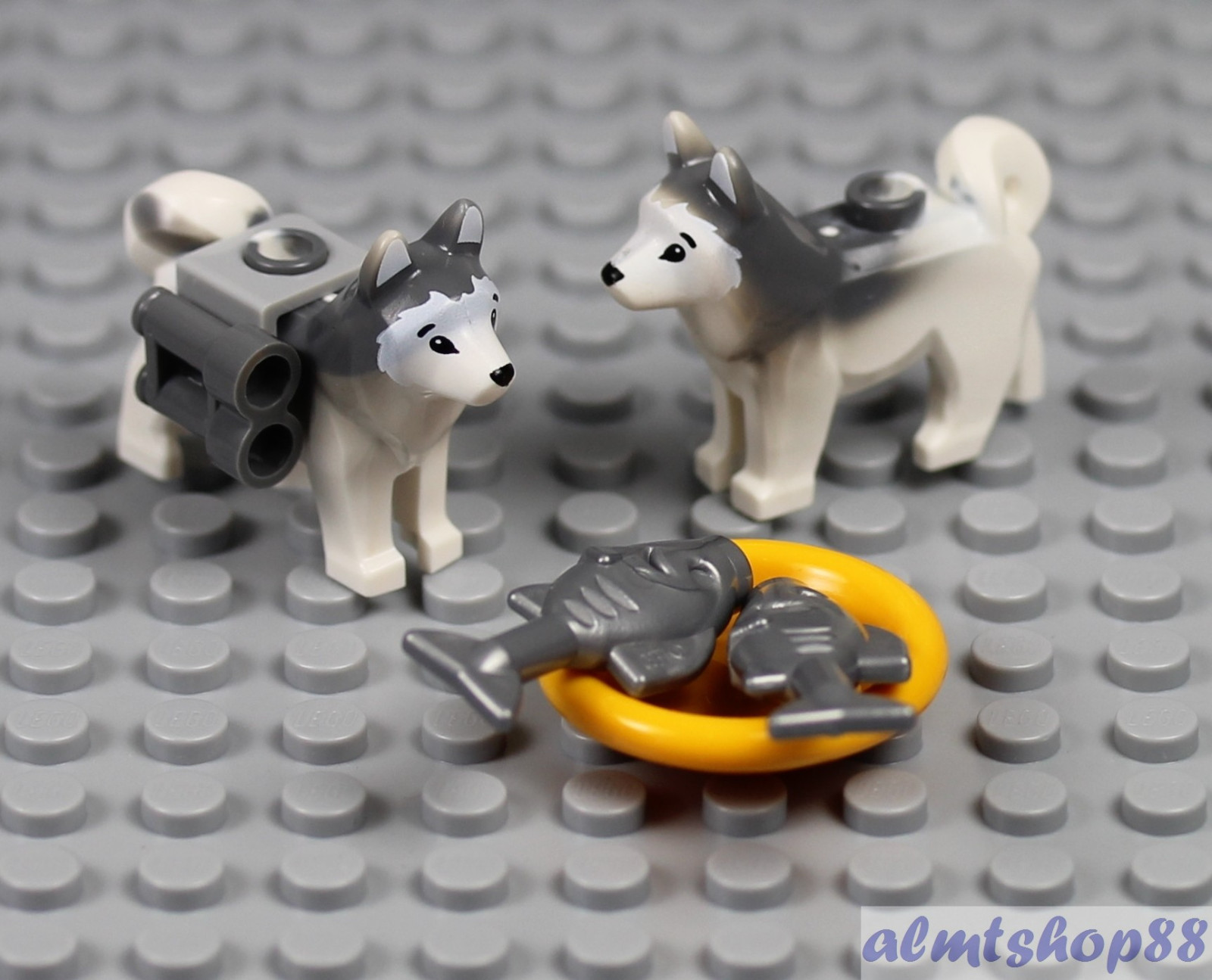 LEGO - 2x White Gray Husky Sled Dog w/ Fish Plate Animal Minifigure ...