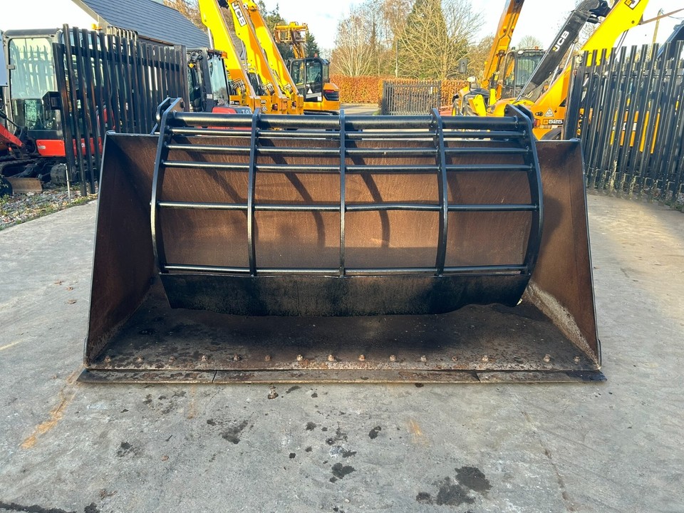 * JCB Q-FIT Heavy duty Waste handling grab Telehandler bucket * loadall ...
