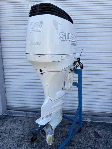 2013 Suzuki Df250 250hp 250 Hp Four Stroke outboard Motor Yamaha F250 ...