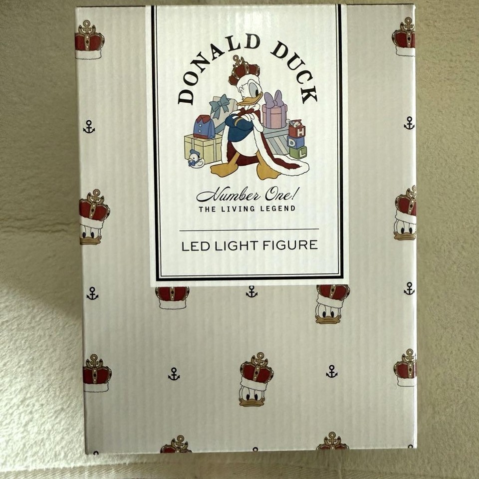 Donald LED Light DONALD THE KING BIRTHDAY Disney Store Japan New | eBay