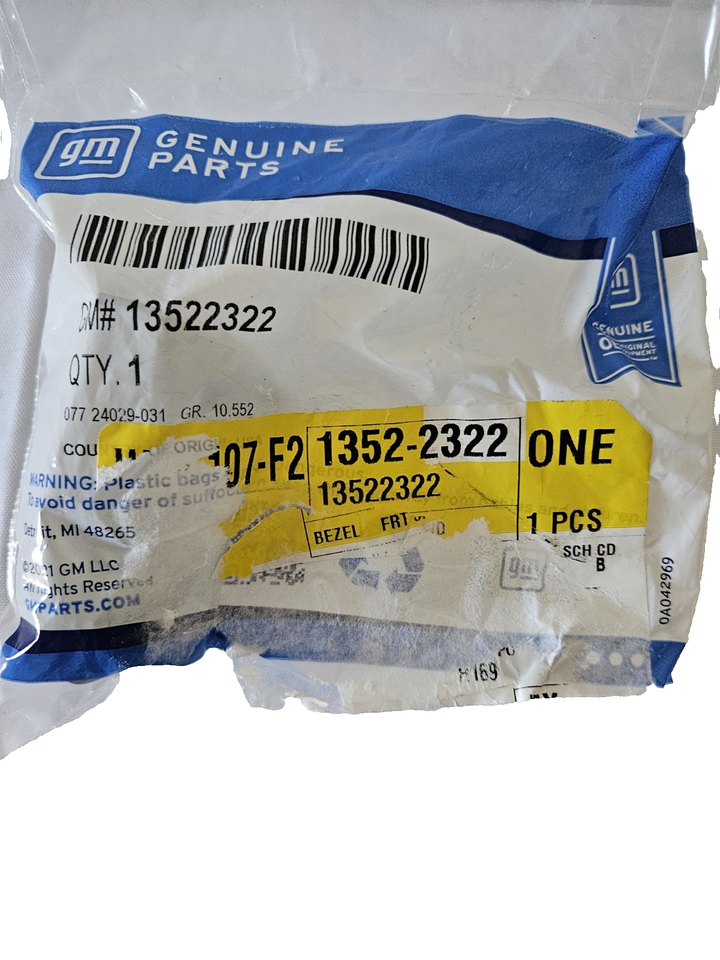 Genuine GM OE 13522322 Exterior Door Handle Cover /cap Cadillac 2014 ...