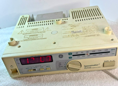 GE Spacemaker Kitchen Am/Fm Clock Radio with Counter Light Model 7 ...