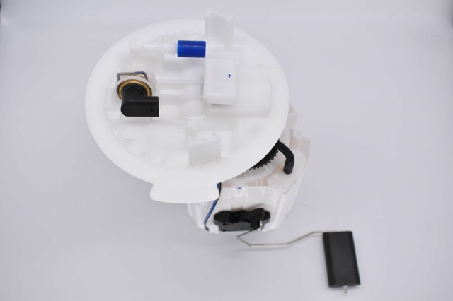 Genuine OEM Mercedes-Benz Fuel Pump And Sender Assembly 205-470-26-94 ...