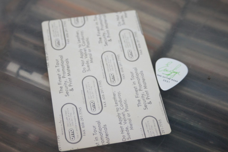 Kiss - Tour Guitar Pick + Backstage Pass Collection #65 | eBay