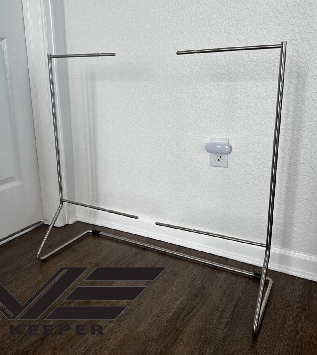 Bang & Olufsen B&O BeoVision BeoPlay V1-32 table stand tall upright ...