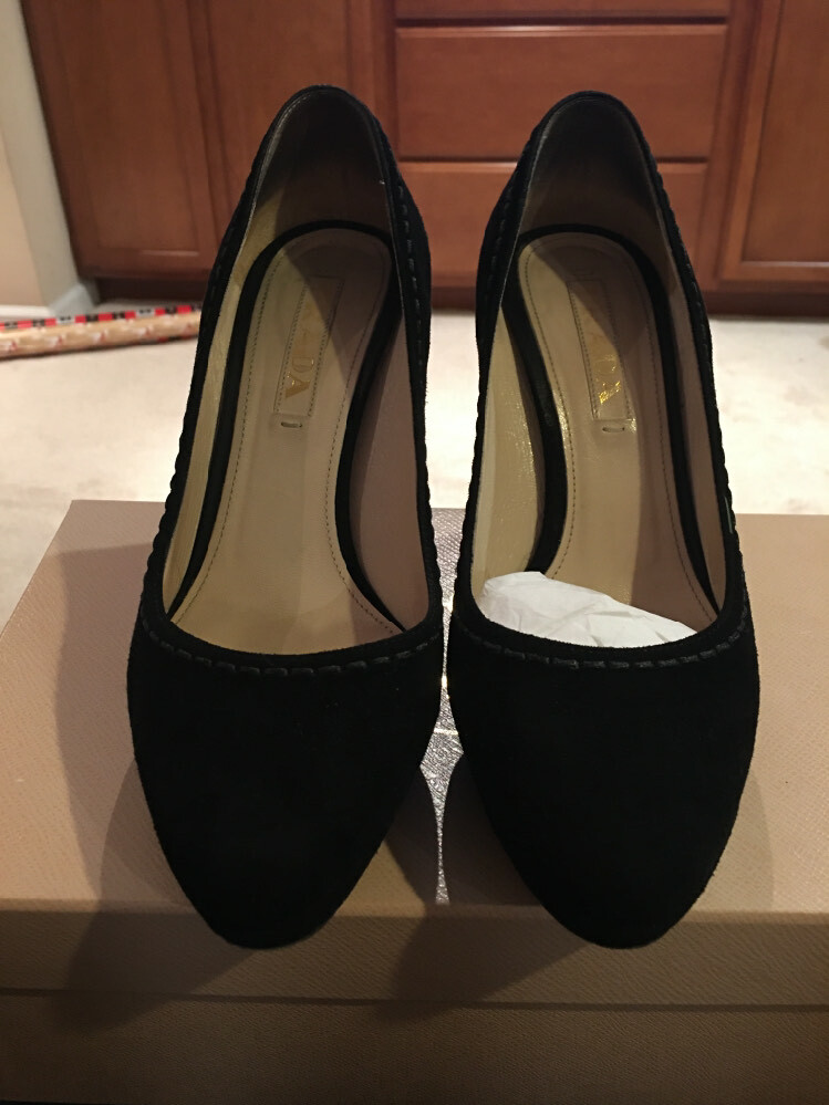 Authentic Prada Camoscio Black Suede Platform Pumps H… - Gem