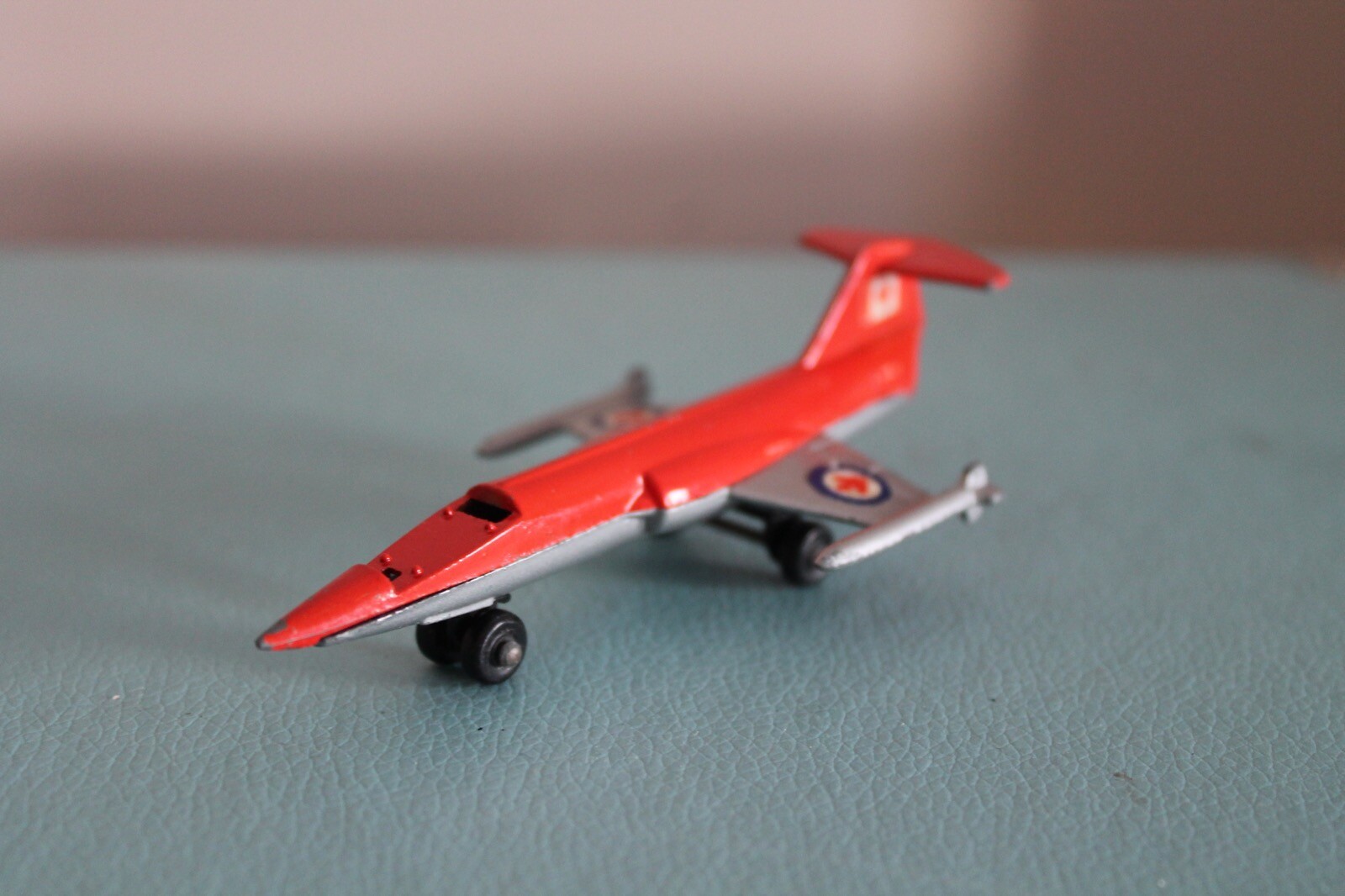 Matchbox 4.2” STARFIGHTER Plane F-104 Diecast VINTAGE Skybusters 1973 ...