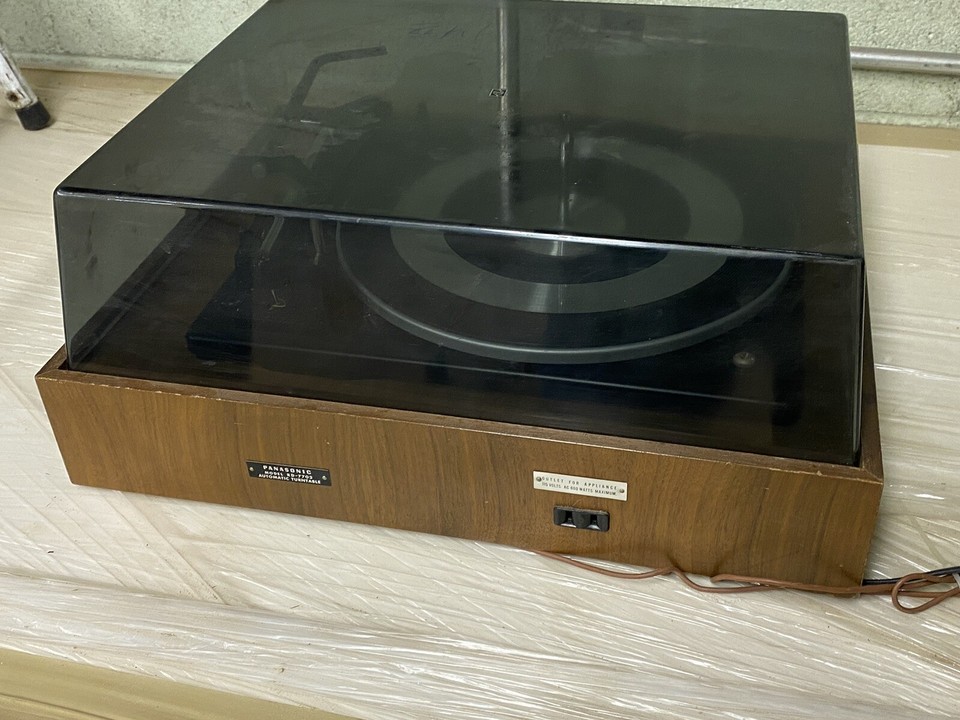 Vintage Panasonic record player auto turntable With Dust Cover RD-7703 ...