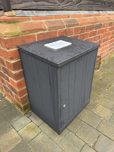 Parcel Delivery Box with Key Lock and 2 Keys | eBay UK