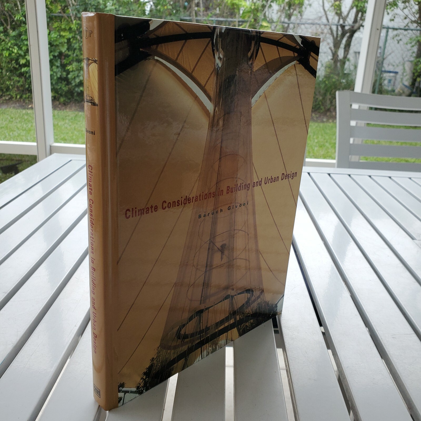 CLIMATE CONSIDERATIONS IN BUILDING AND URBAN DESIGN BY BARUCH GIVONI ...