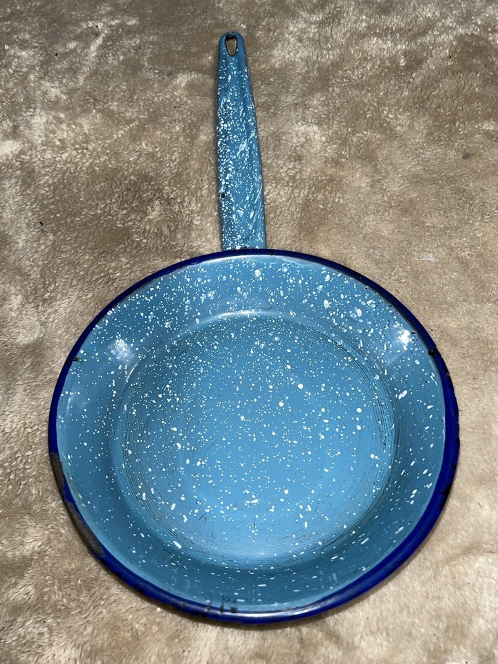 Vtg Blue & White Spatterware Speckle Enamelware Skillet and Ladle | eBay