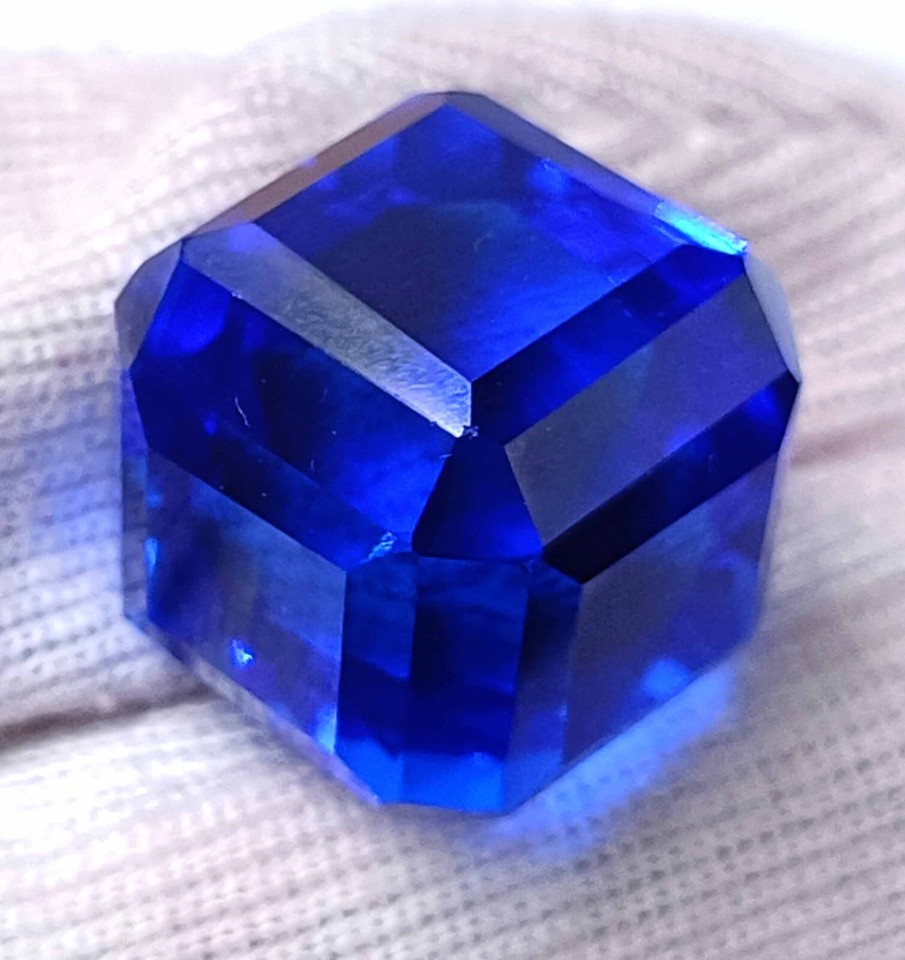 45 Ct Lab-Created EGL CERTIFIED Blue Sapphire Cube Gemstone Loose Huge ...