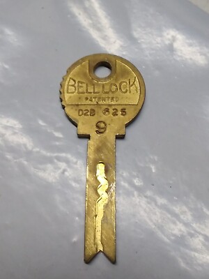 Bell Lock Key Antique Slot Machine Jukebox Penny Arcade # D2B625 D2B ...