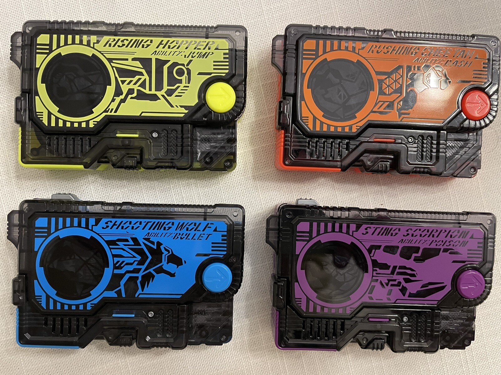 Bandai Kamen Rider Zero-One DX Progrise Key Set Hopper Wolf Scorpion ...