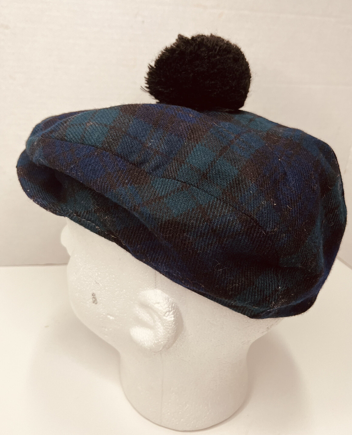 Vtg CASTLEBAR Hats IRELAND 100% Lambs Wool IRISH TARTAN Newsboy Flat ...