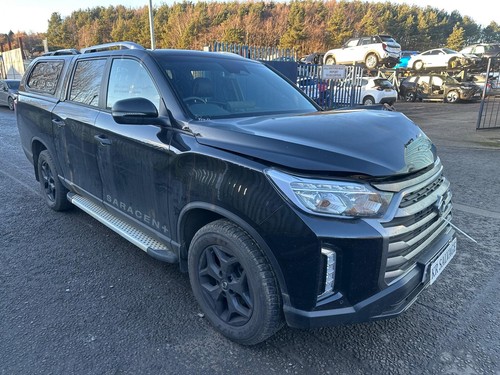 KGM SSANGYONG MUSSO SARACEN PLUS 2.2 DIESEL AUTO BLACK ROOF AERIAL ...