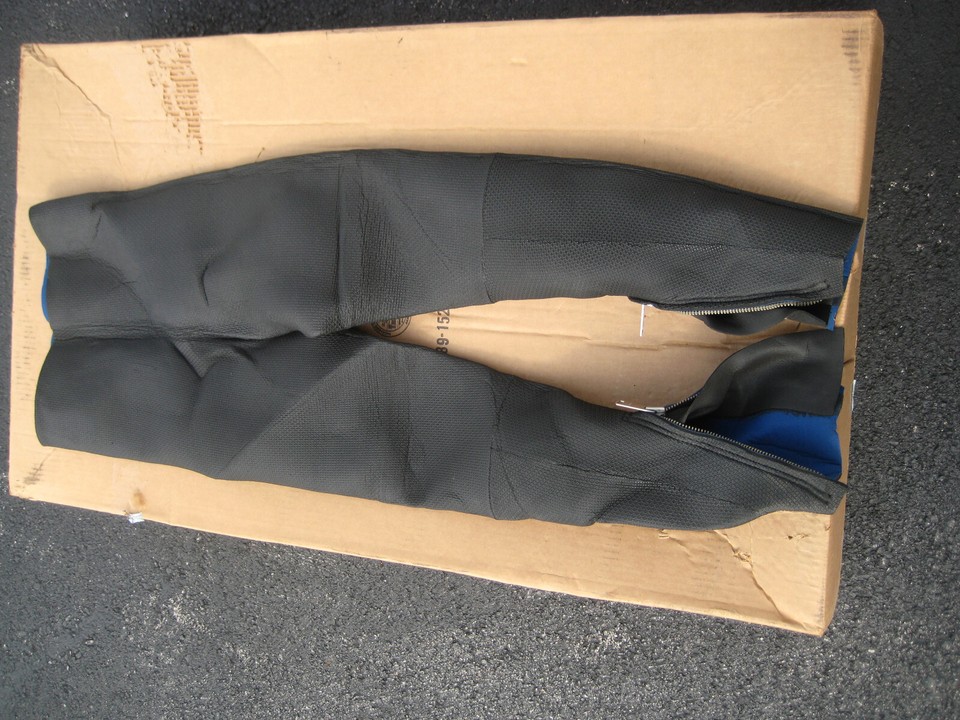 Vintage SCUBA Diver Wetsuit 5mm Beaver-Tail Top & Leggens, Black w Blue ...