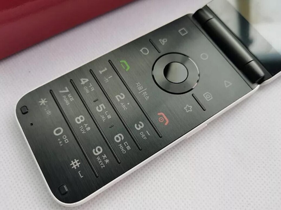 ALT MIVE Style Folder 32GB AT-M120 Black/White 4G LTE WIFI Android ...