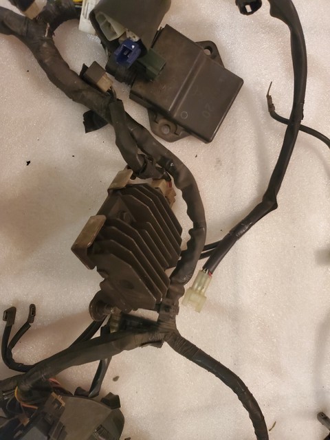 2004 Yamaha Fz6 ECU Computer Controller Unit ECM CDI 5vx-8591a-10-00 ...