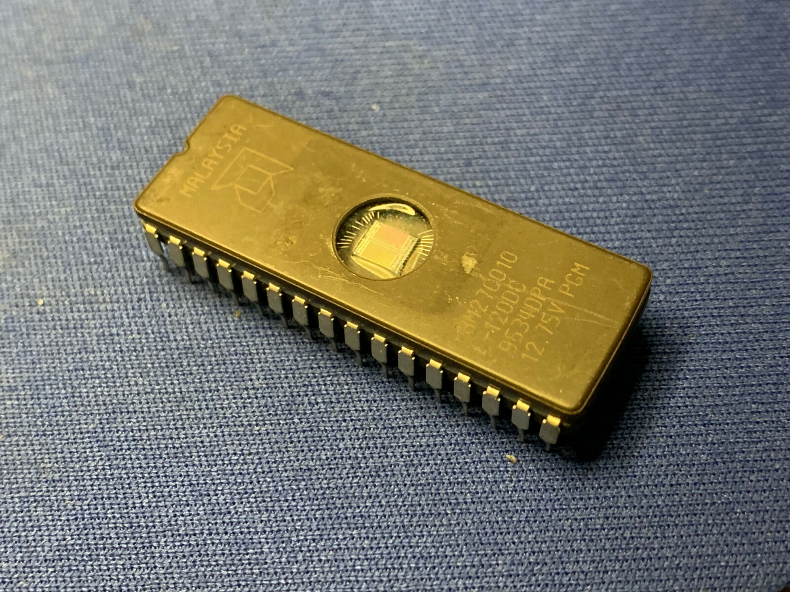 QTY-1 AM27C010-120DC EPROM 32-PIN CERDIP AMD 27C010 RARE VINTAGE LAST ...