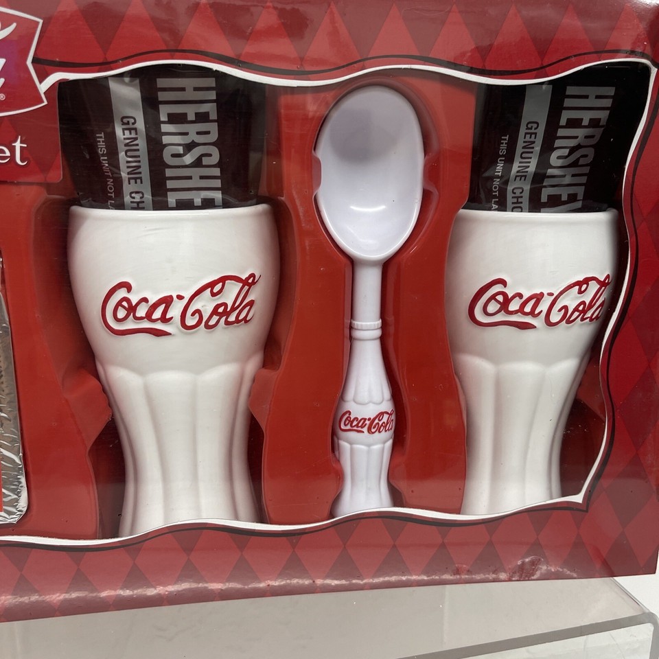 Coca-Cola Fountain Holiday Gift Set Brand New Sealed 2 Cups & Ice Cream ...