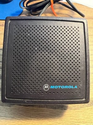 MOTOROLA HSN4018A TWO WAY MOBILE RADIO EXTERNAL w/bracket | eBay