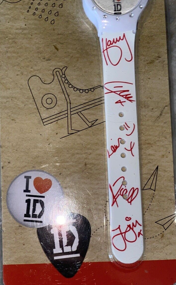 One Direction Watch - I ️ 1D White Straps With Signatures-Brand New ...