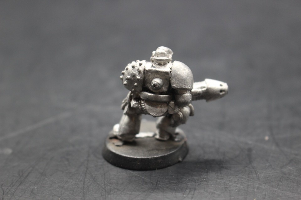Warhammer 40k Rogue Trader Space Marines RT101 Brother Byrne Metal | eBay