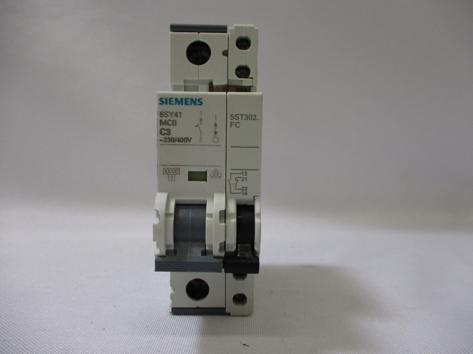 SIEMENS 5SY4103-7 CIRCUIT BREAKER w/5ST3020 FAULT SIGNAL CONTACT | eBay