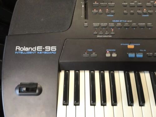 Roland Intelligent Synthesizer E-96 Keyboard 61 keys in excellent ...