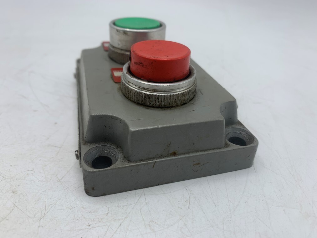 Hubbell Killark Xcs-0b4 Explosion Proof Push Button Control Station for ...