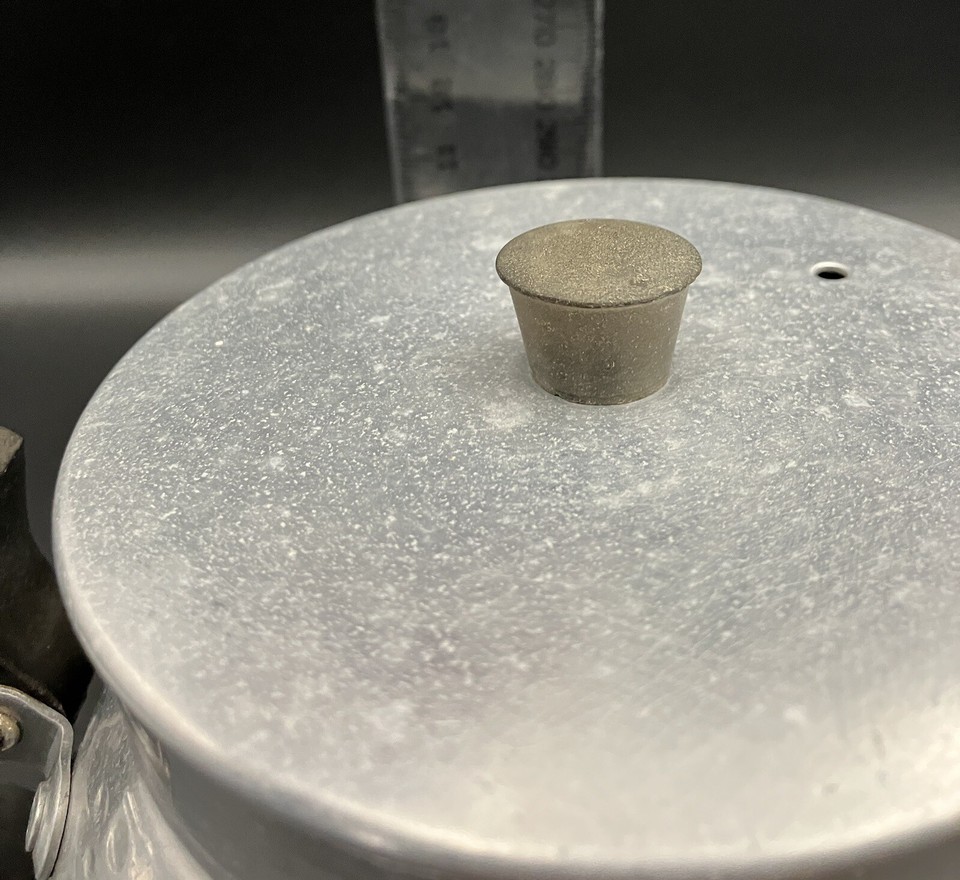 Vintage Aluminium Bakelite Teapot SONA WARE Hammered w/Tea Basket ...