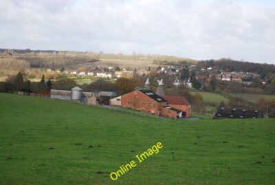 Photo 6x4 Tutsham Hall Farm Oasts Teston c2011 | eBay UK