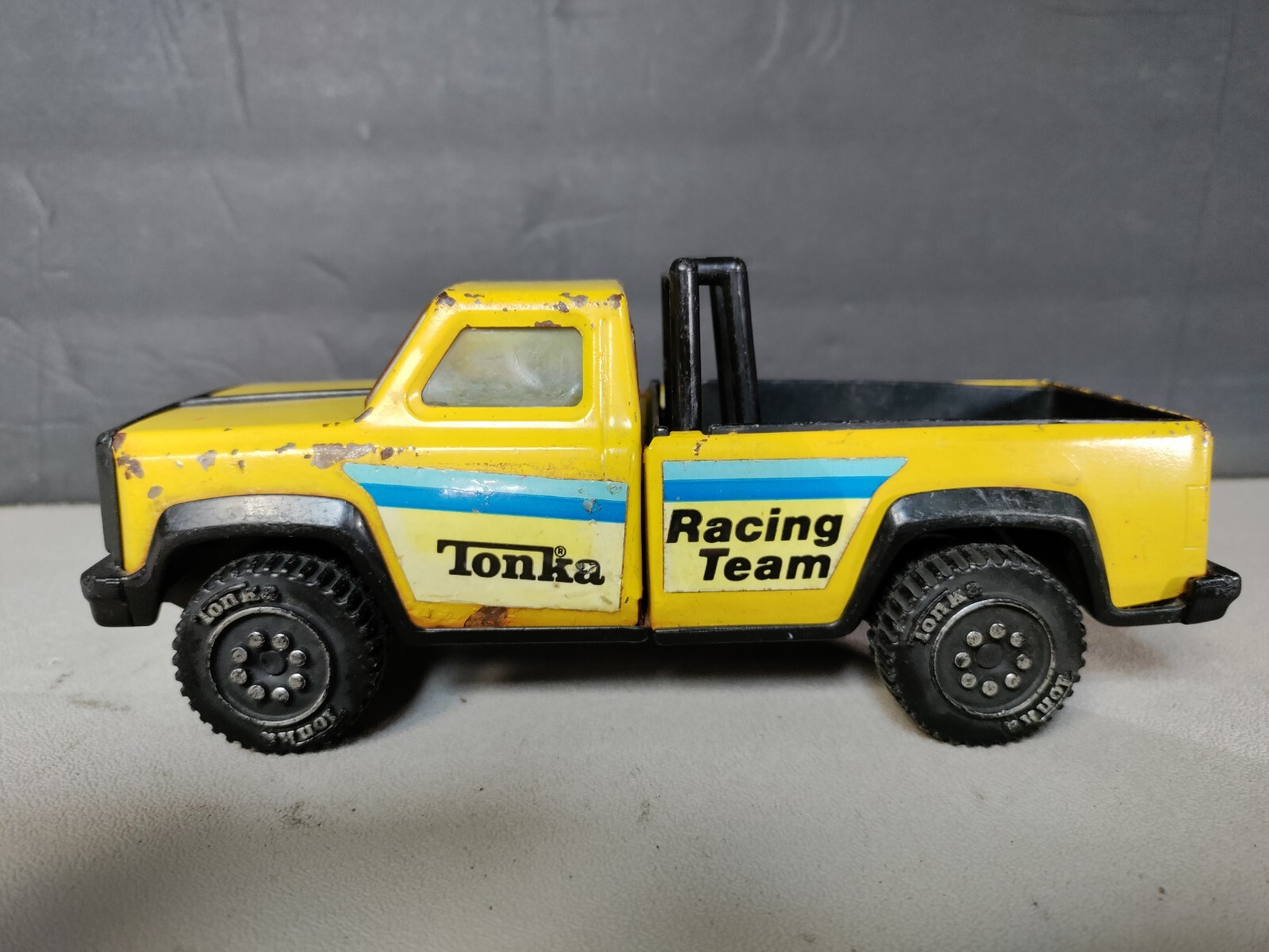 Vintage Tonka Racing Team Yellow Pick-up Truck Steel Die-cast Toy ...