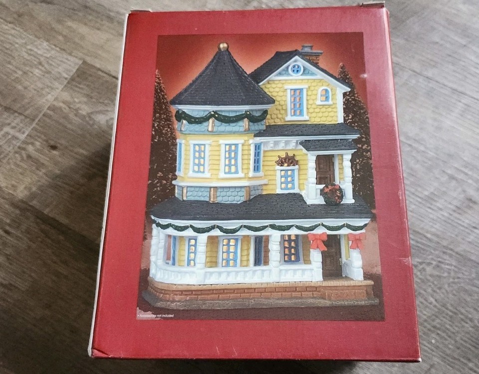 Lemax Madsen Manor Store Lighted Building House Christmas Village ...